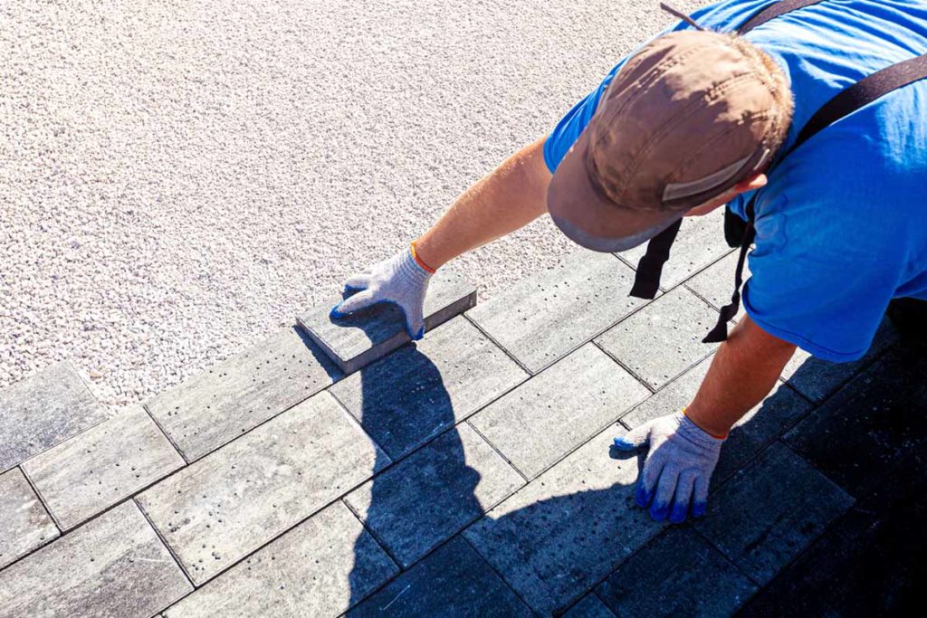 Einfahrt selber pflastern: Schritt-für-Schritt Anleitung